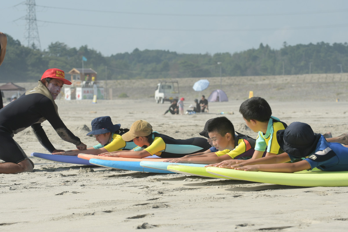 北泉海岸サーフ情報サイト | えぶなみ北泉